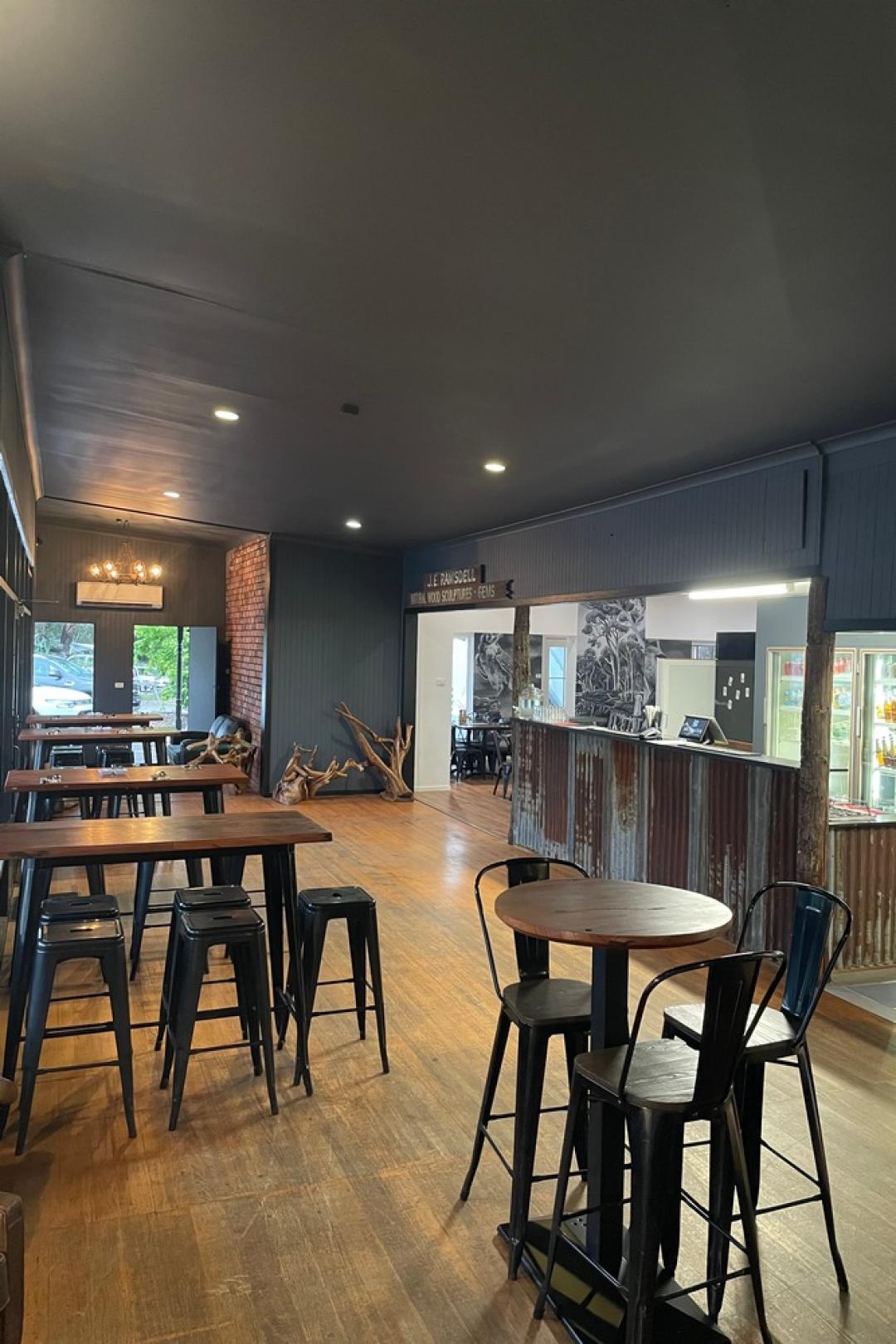 Mingling Waters Official Site - Bar and Dining